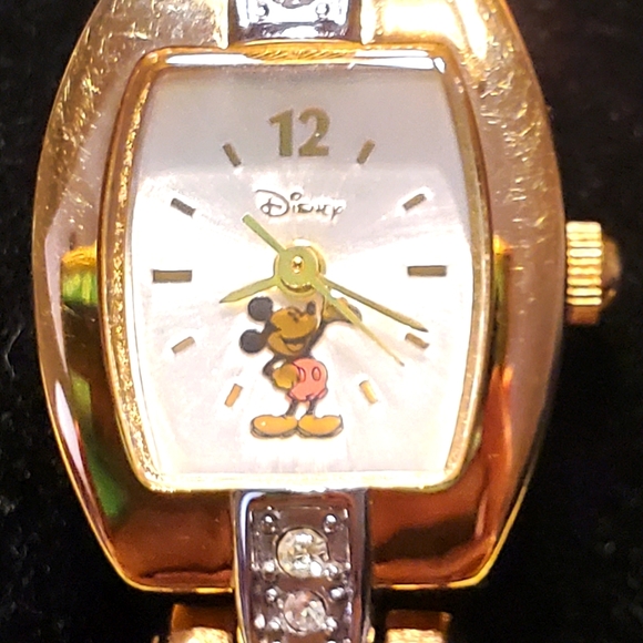 Disney | Accessories | Elegant Disney Mickey Mouse Watch | Poshmark